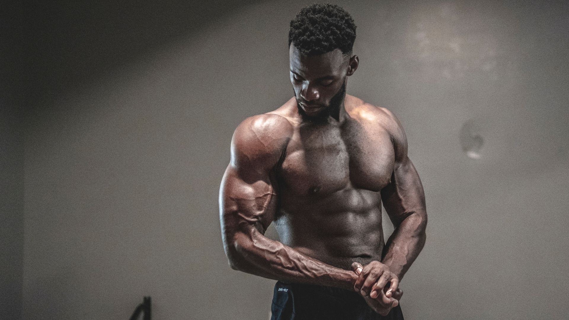 Ecdysteron zum Muskelaufbau: Wirkung & Nebenwirkungen